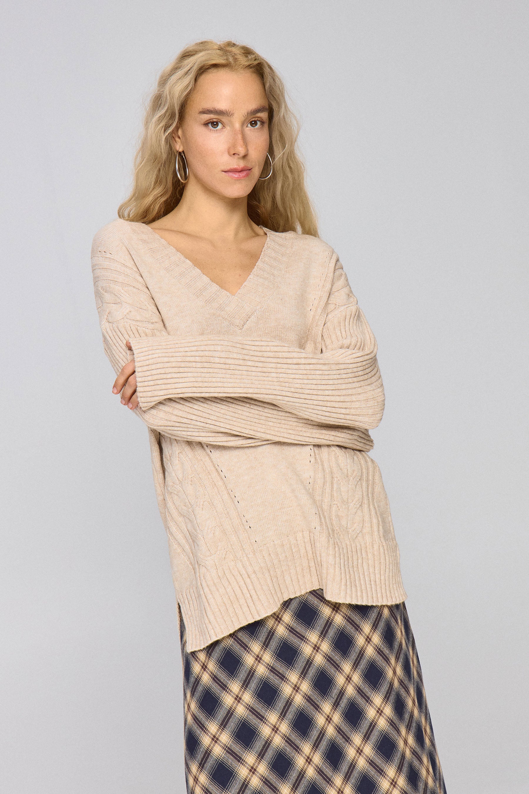 סריג וי נלי | רנואר